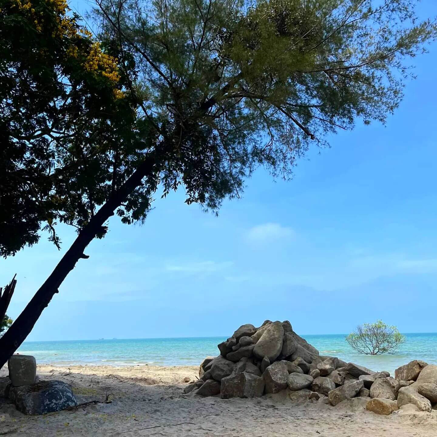 Pantai Teluk Sisek 1 - 本地之旅部落格